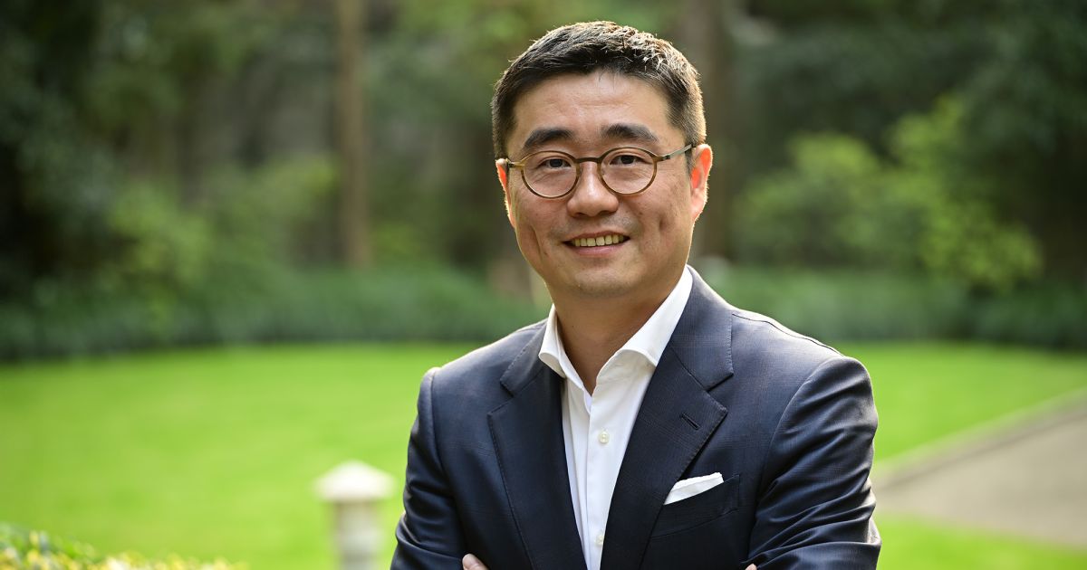 Yimin Zhu - Egon Zehnder