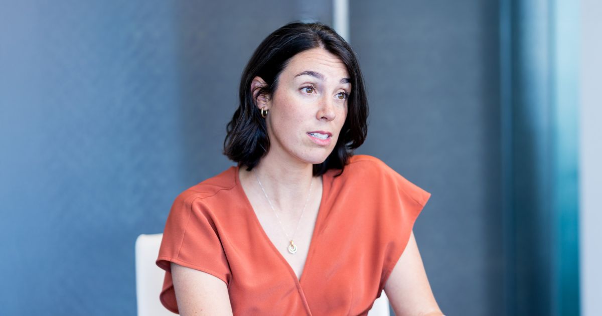 Elizabeth Avera - Egon Zehnder